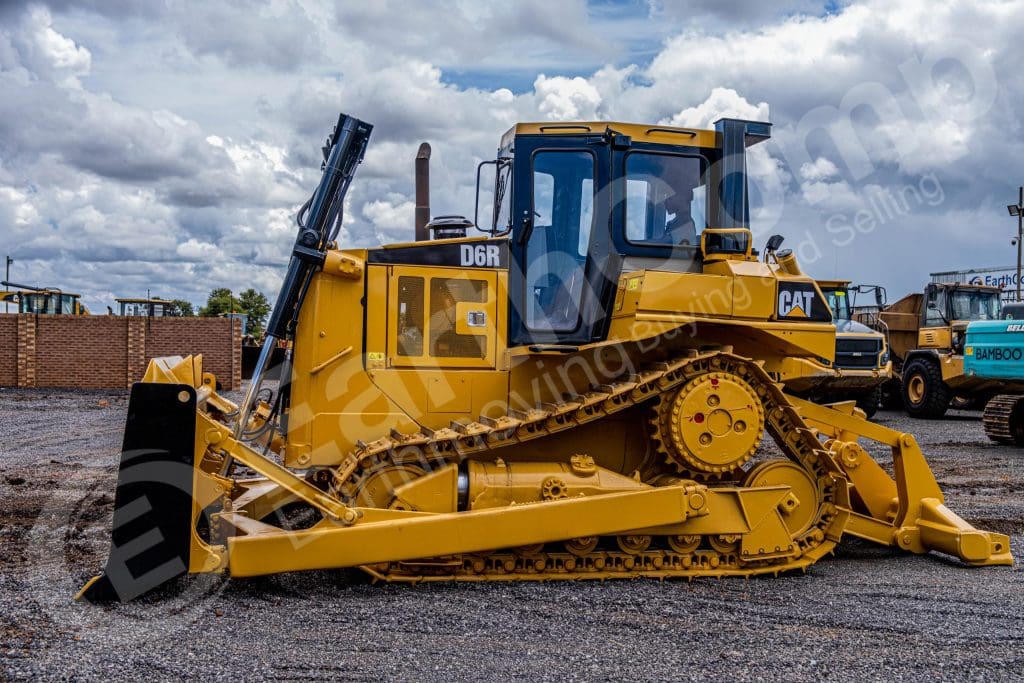2012 CAT D6R DOZER (AV676) | EarthComp